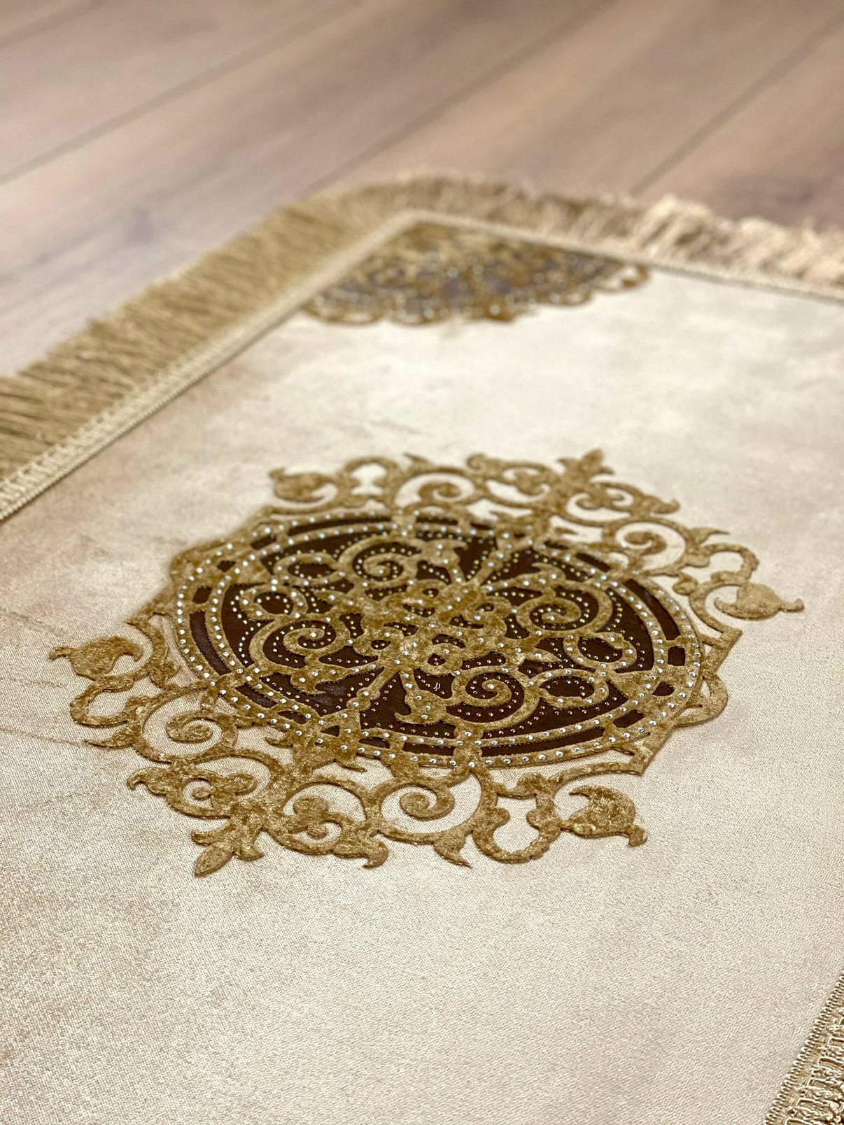 Ruya Rectangular Velvet Rug - Royal Style Velvet Appliqué and Tassels