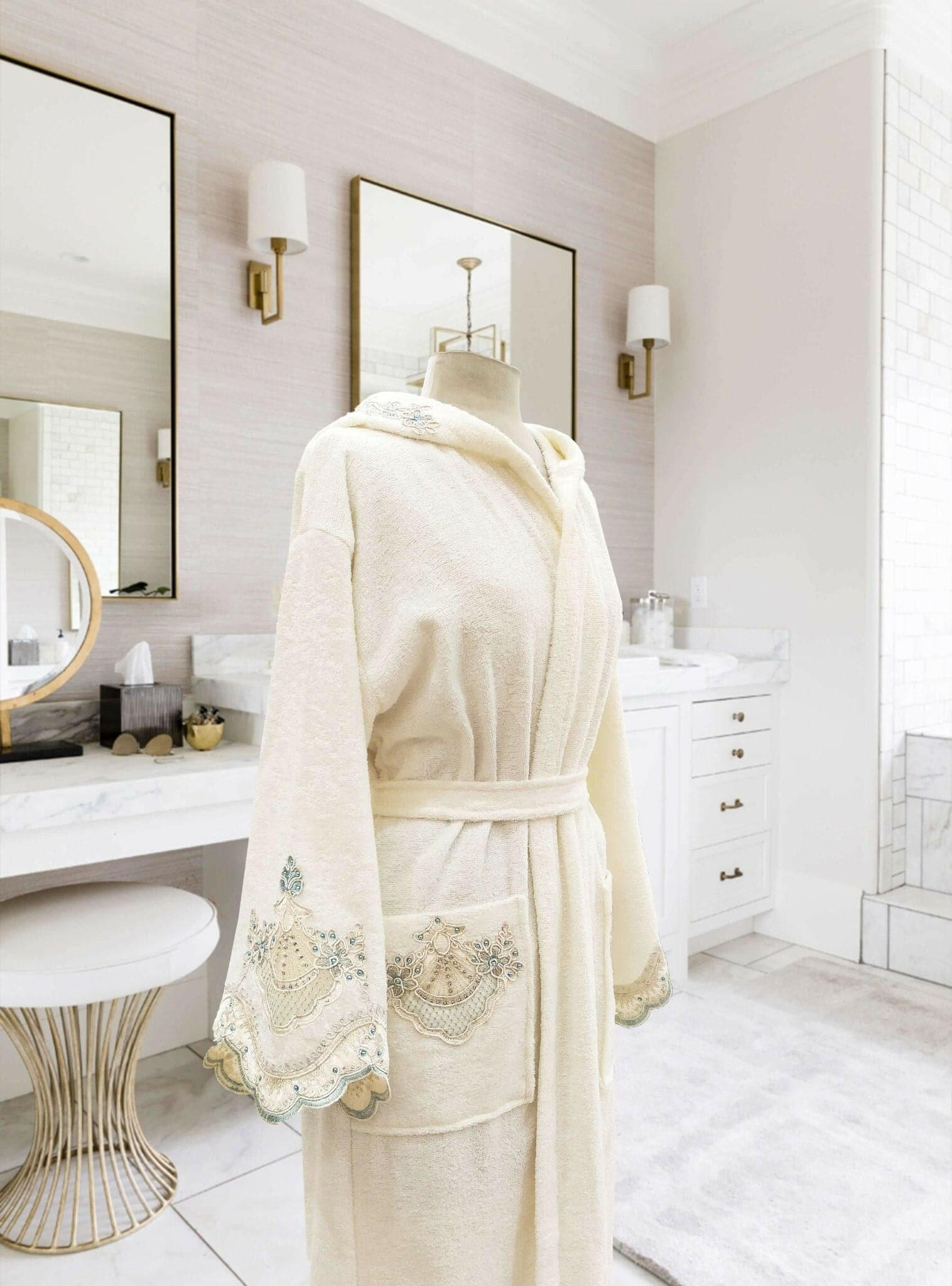 Fiona Floral Embroidery Lace White Women's Bathrobe Set, Luxury Robe