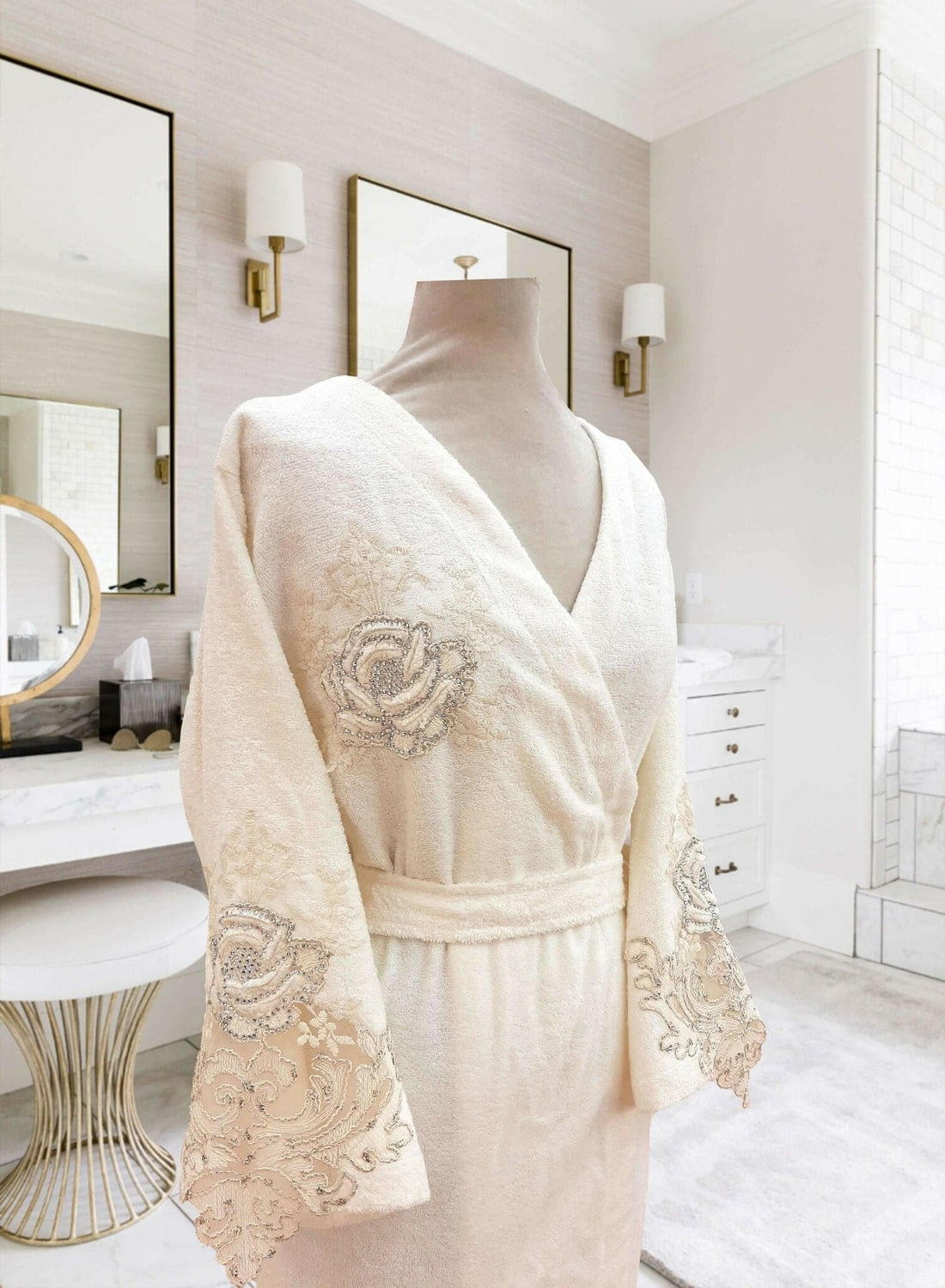 Gul Floral Embroidery Lace White Women's Bathrobe Set, Luxury Robe