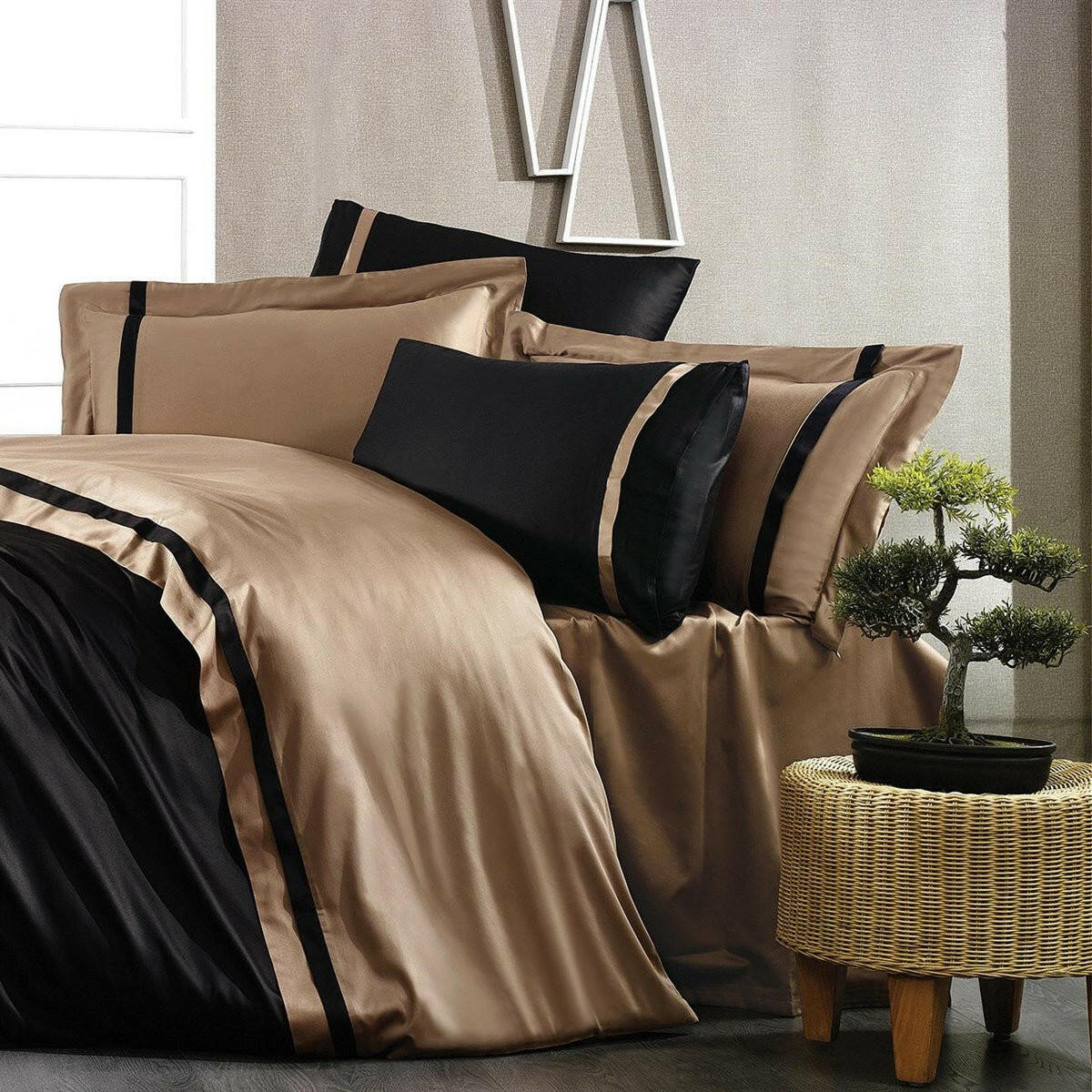 Mira Black & Gold 6 pieces Duvet Cover, Luxury & Modern Bedding Linen