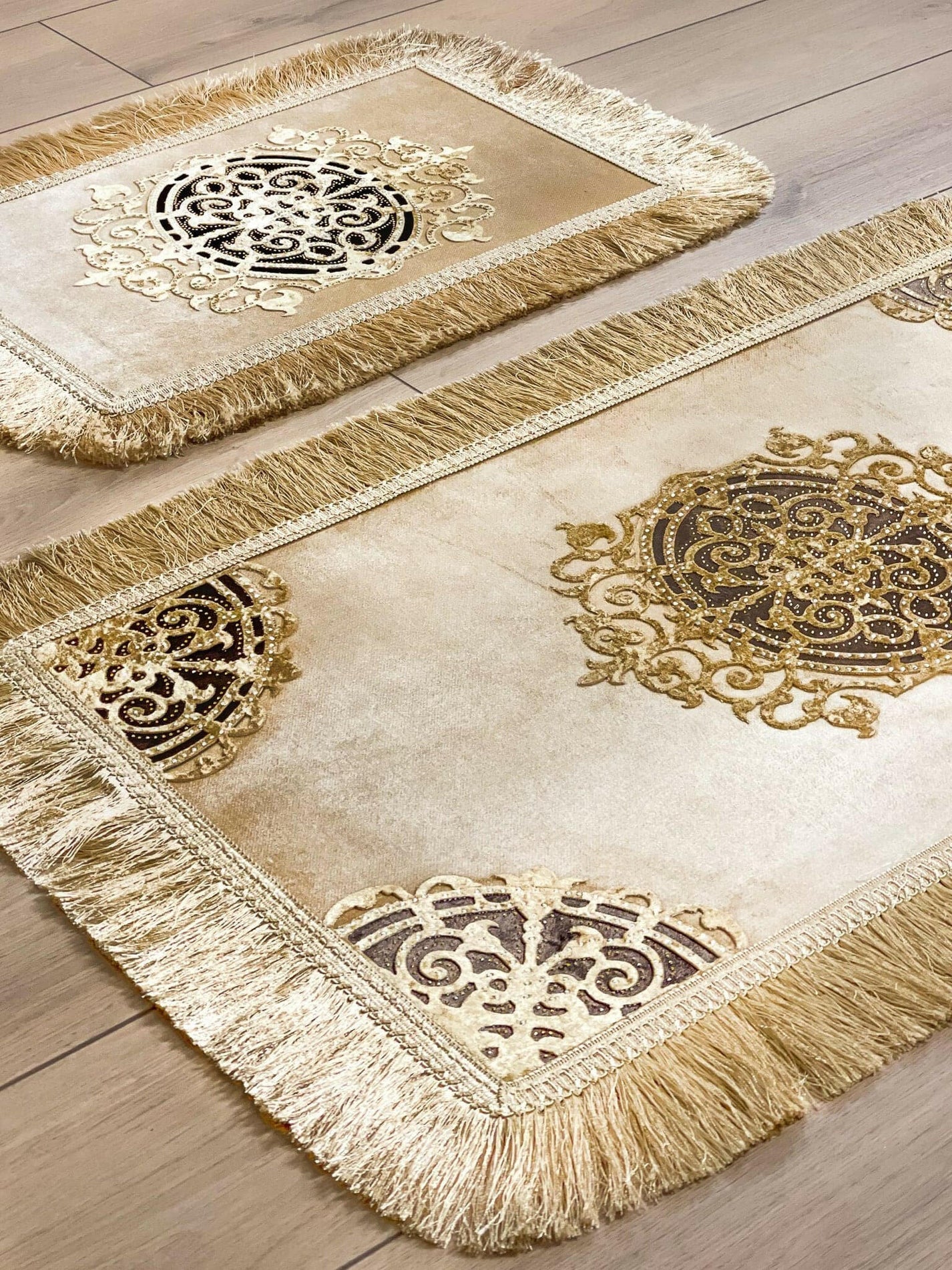 Ruya Rectangular Velvet Rug - Royal Style Velvet Appliqué and Tassels
